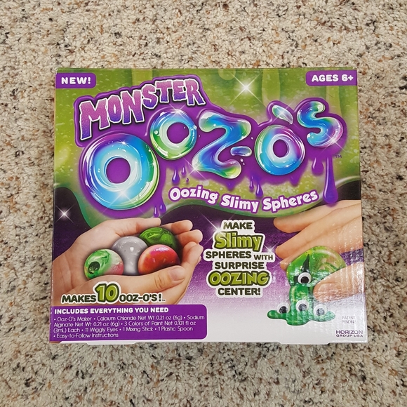 Horizon Group USA | Party Supplies | Monster Oozos Oozing Slimy Spheres ...